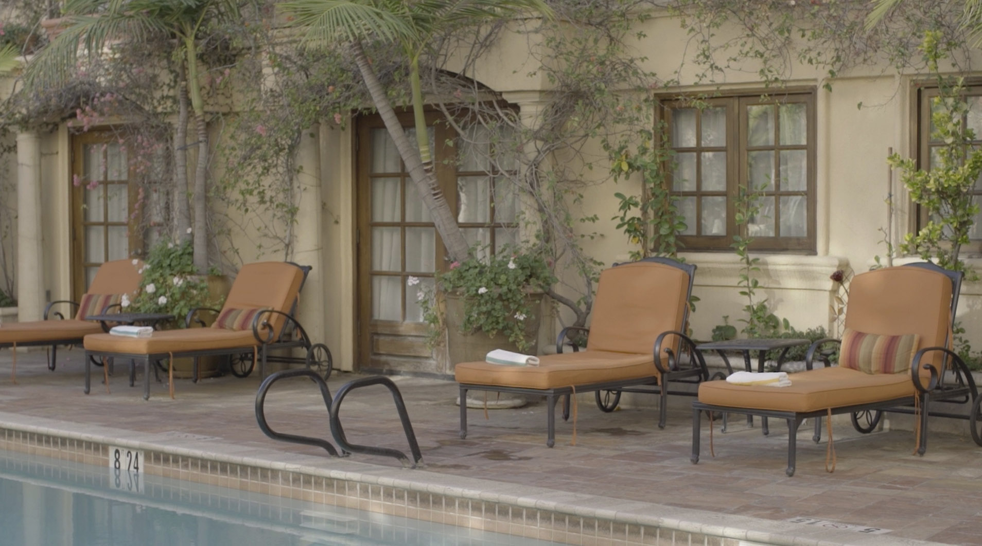 The Best Western Plus Sunset Plaza Hotel is a Cozy, Casual Respite on ...